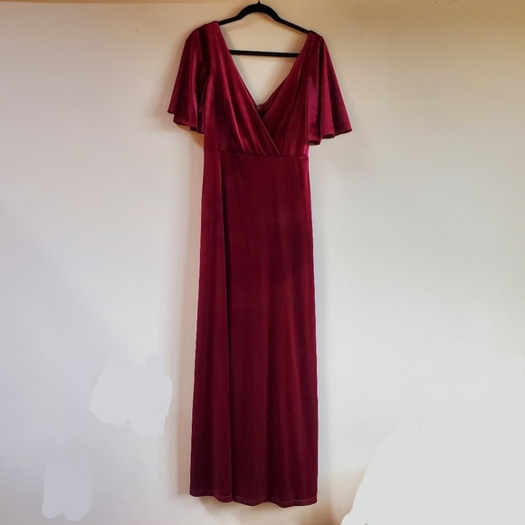 Ever Pretty | Dresses | Ever Pretty Burgundy Velvet Gown Vneck Size ...